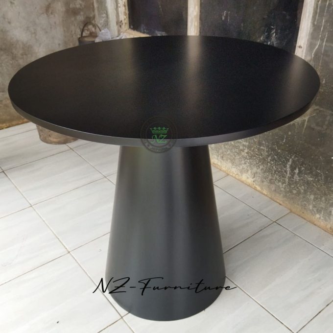 Meja Cafe Bundar Hitam Minimalis